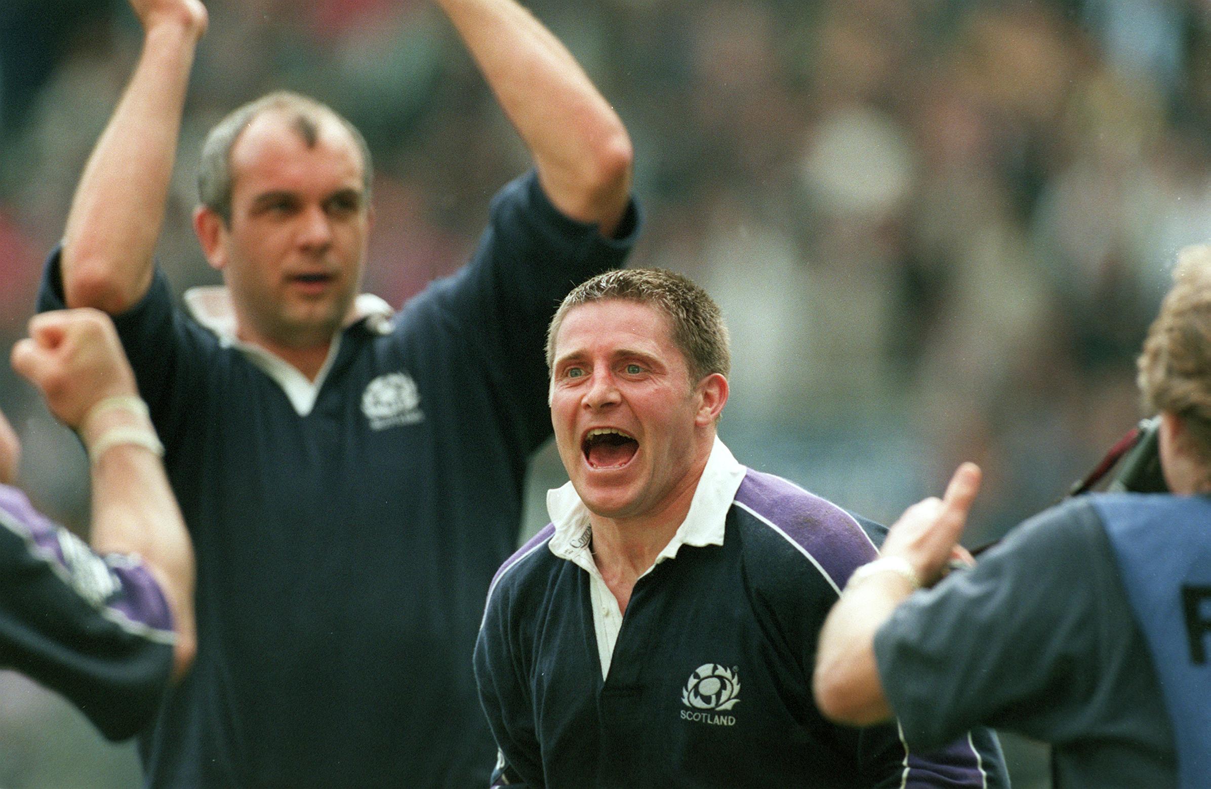 Alan Tait's Instagram, Twitter & Facebook on IDCrawl